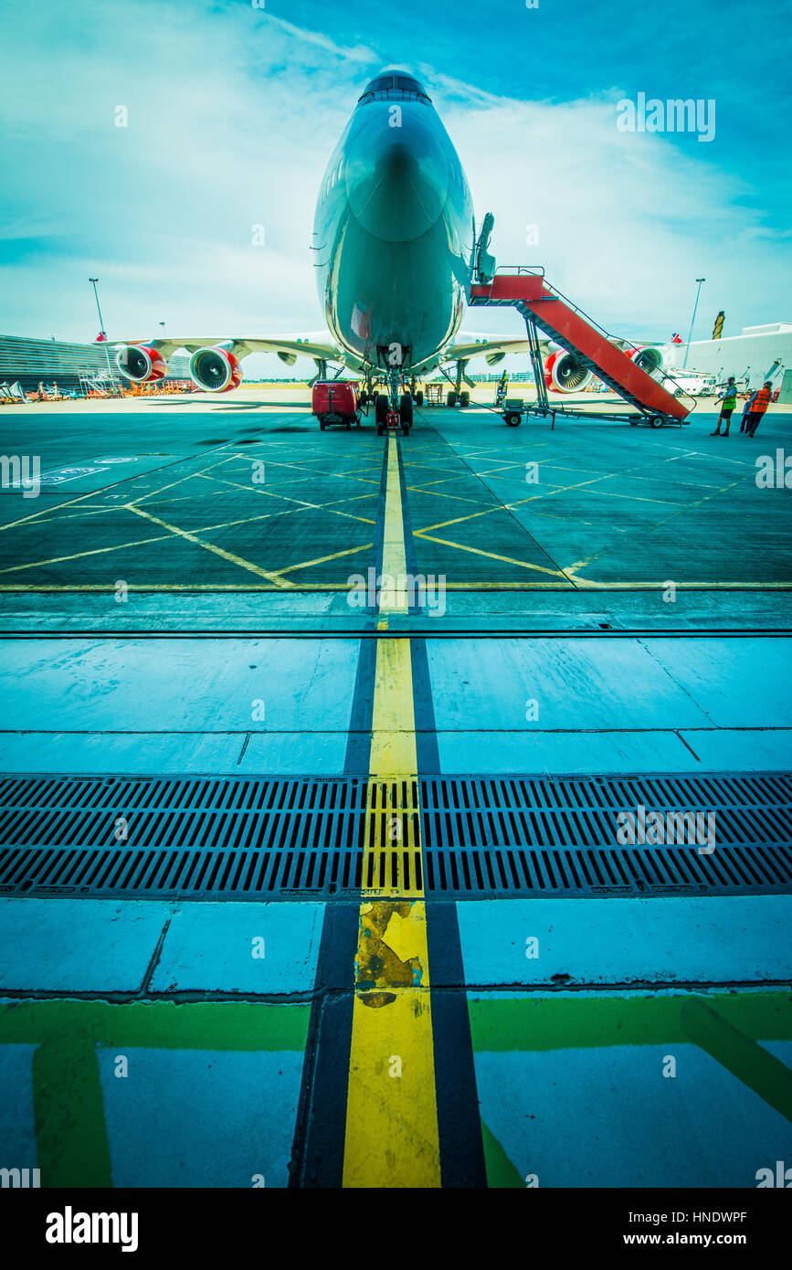 Airbus maintenance hi-res stock photography and images - Alamy