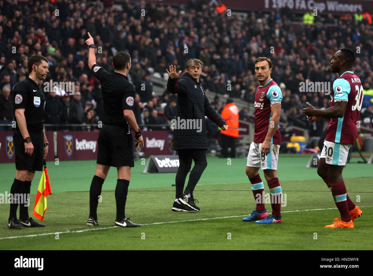 during the Premier League match at London Stadium Stock Photo - Alamy