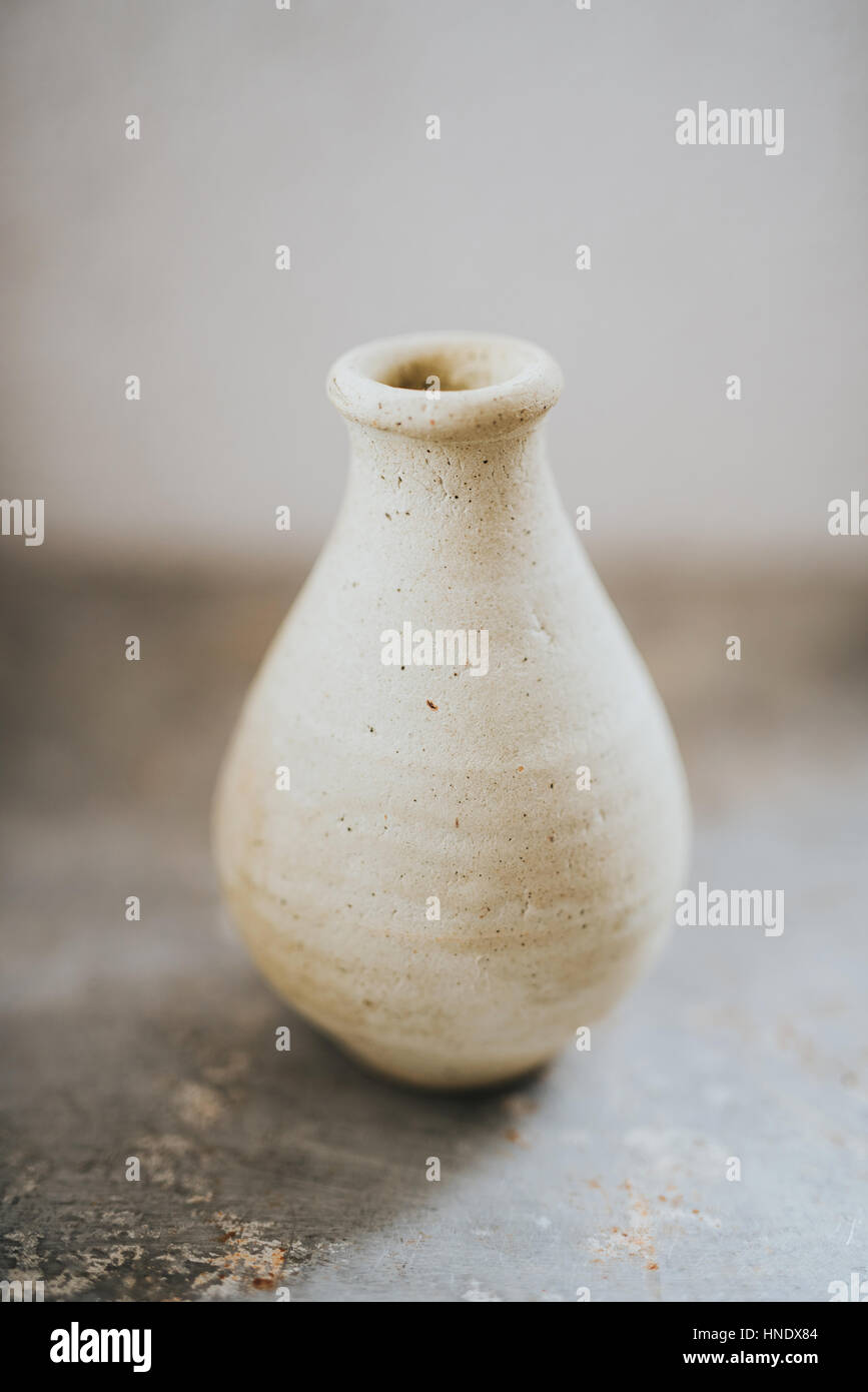 Sophisticated pottery hi-res stock photography and images - Alamy