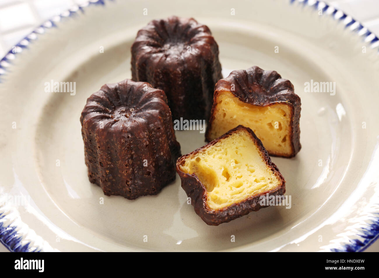 Canele de bordeaux hi-res stock photography and images - Alamy