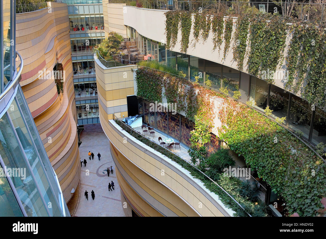 Japan osaka namba parks architecture hi-res stock photography and ...