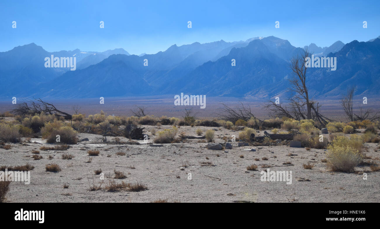 Desolate mountains hi-res stock photography and images - Alamy