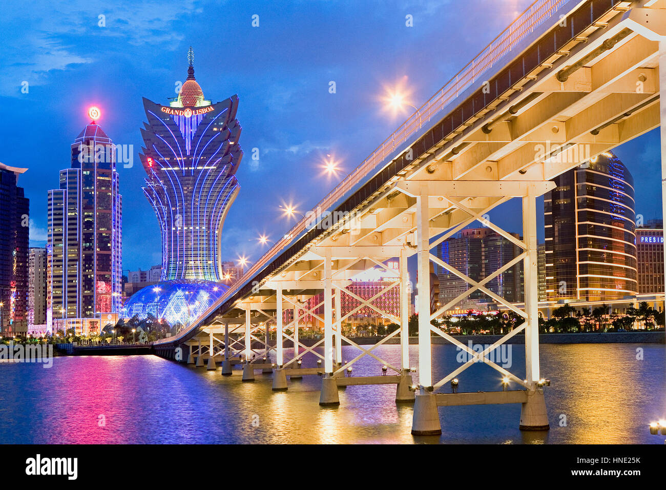 Bank of china building macau hi-res stock photography and images - Alamy
