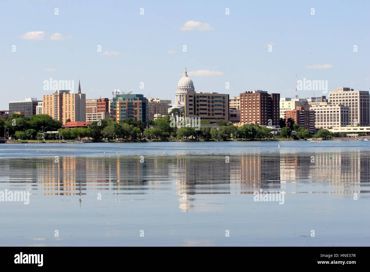 Downtown skyline madison capital hi-res stock photography and images ...