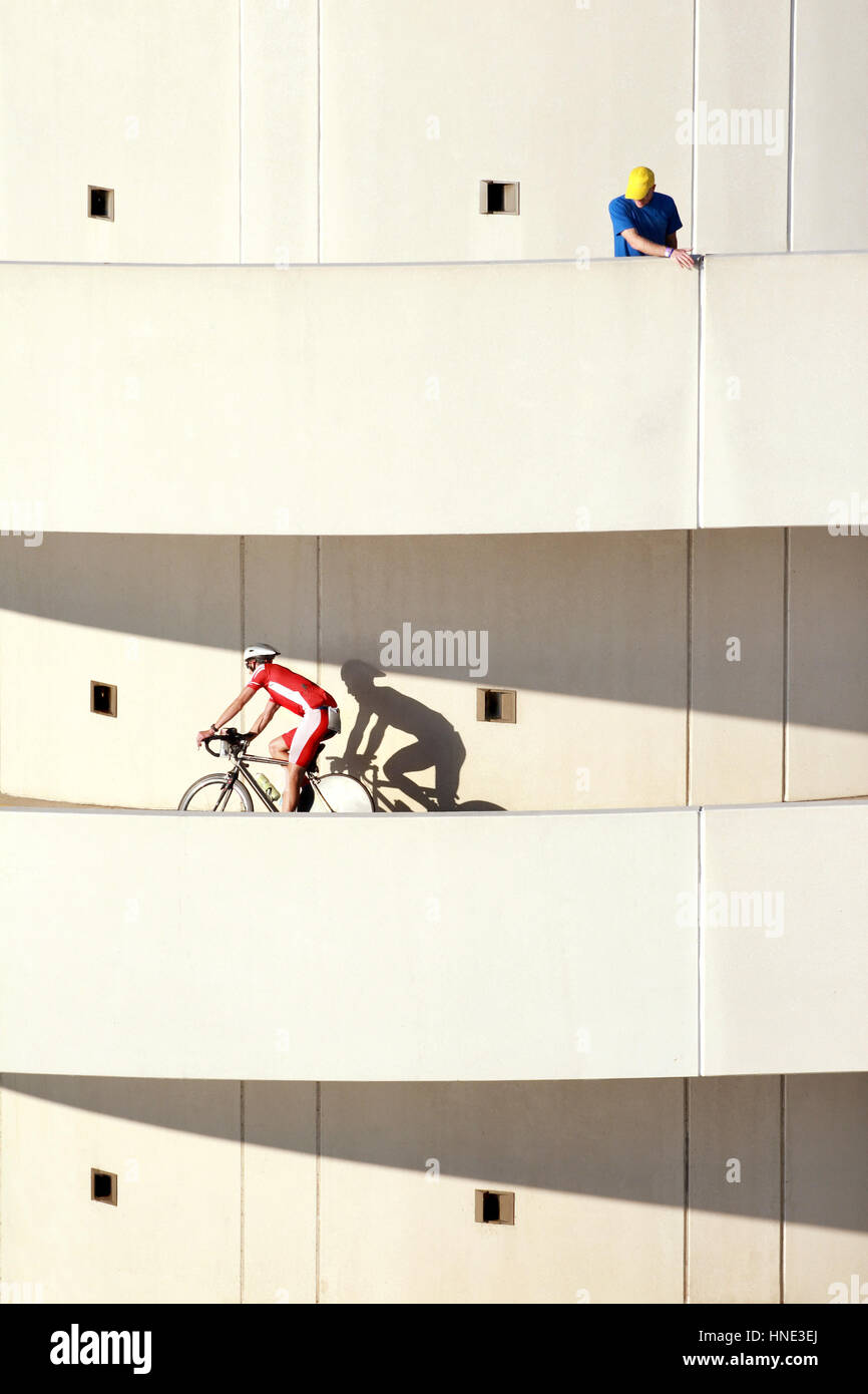Circular ramp hi-res stock photography and images - Alamy