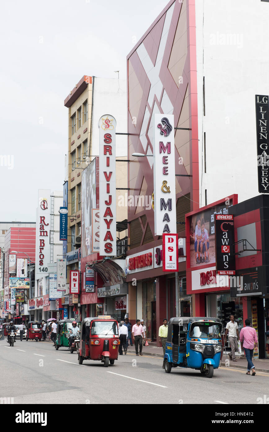 Busy street colombo hi-res stock photography and images - Alamy