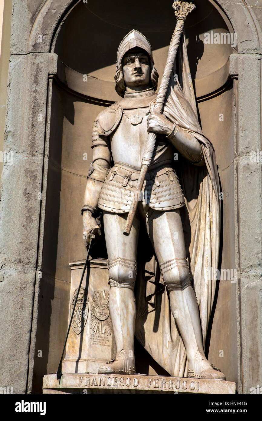 Statue of Francesco Ferrucci in Piazza degli Uffizi in Florence Italy ...
