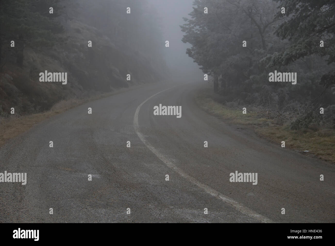 Fog line hi-res stock photography and images - Alamy