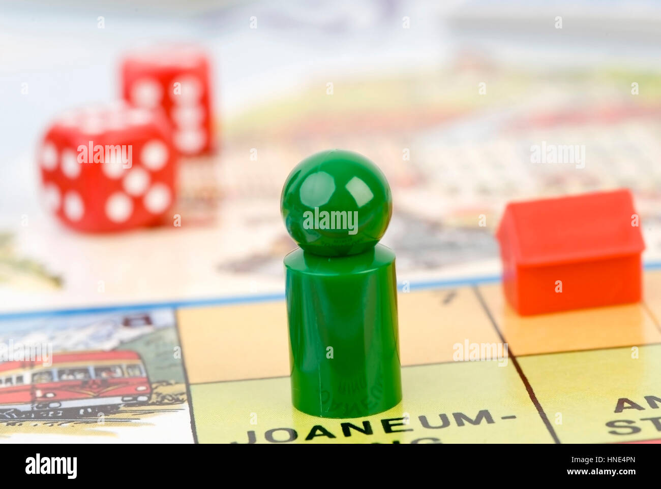 Gesellschaftsspiel hi-res stock photography and images - Alamy