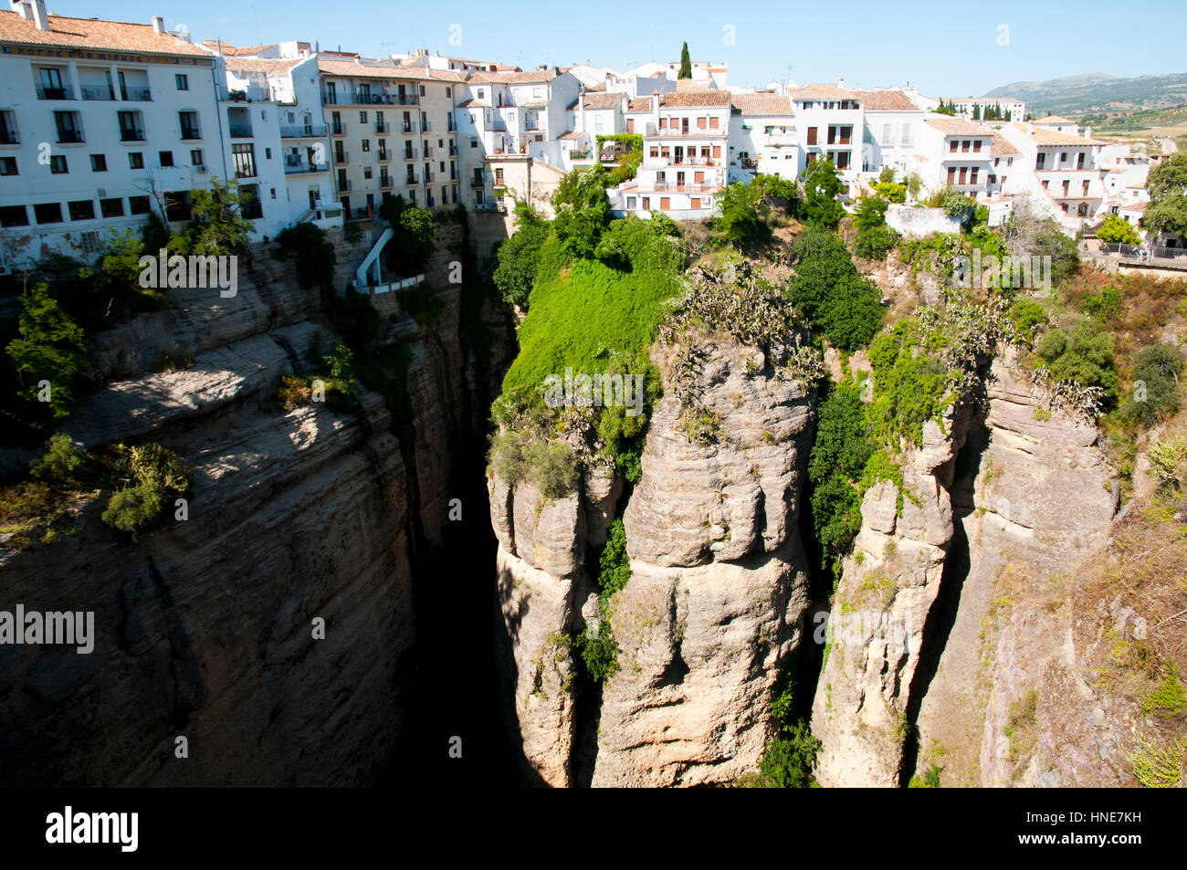 Ronda cliff houses hi-res stock photography and images - Alamy