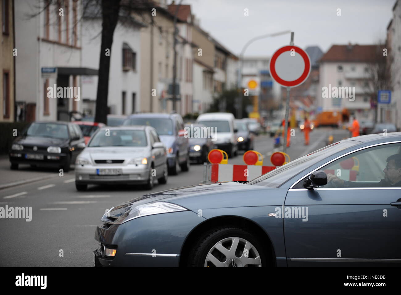 Traffic jam because of construction site Stock Photo - Alamy