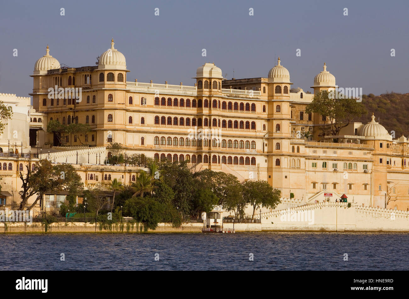 Udaipur city palace lake facade hi-res stock photography and images - Alamy