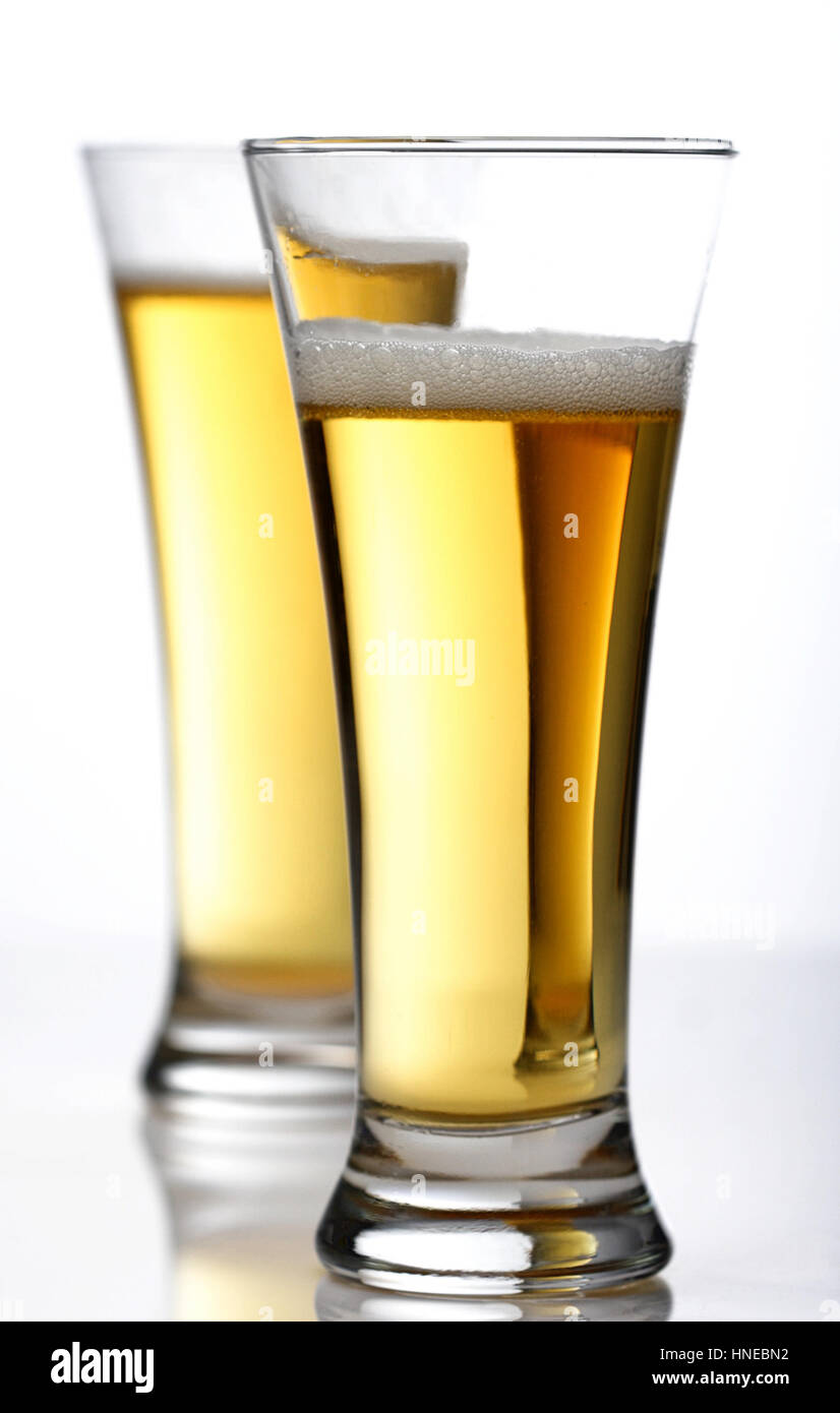 White beers hi-res stock photography and images - Alamy
