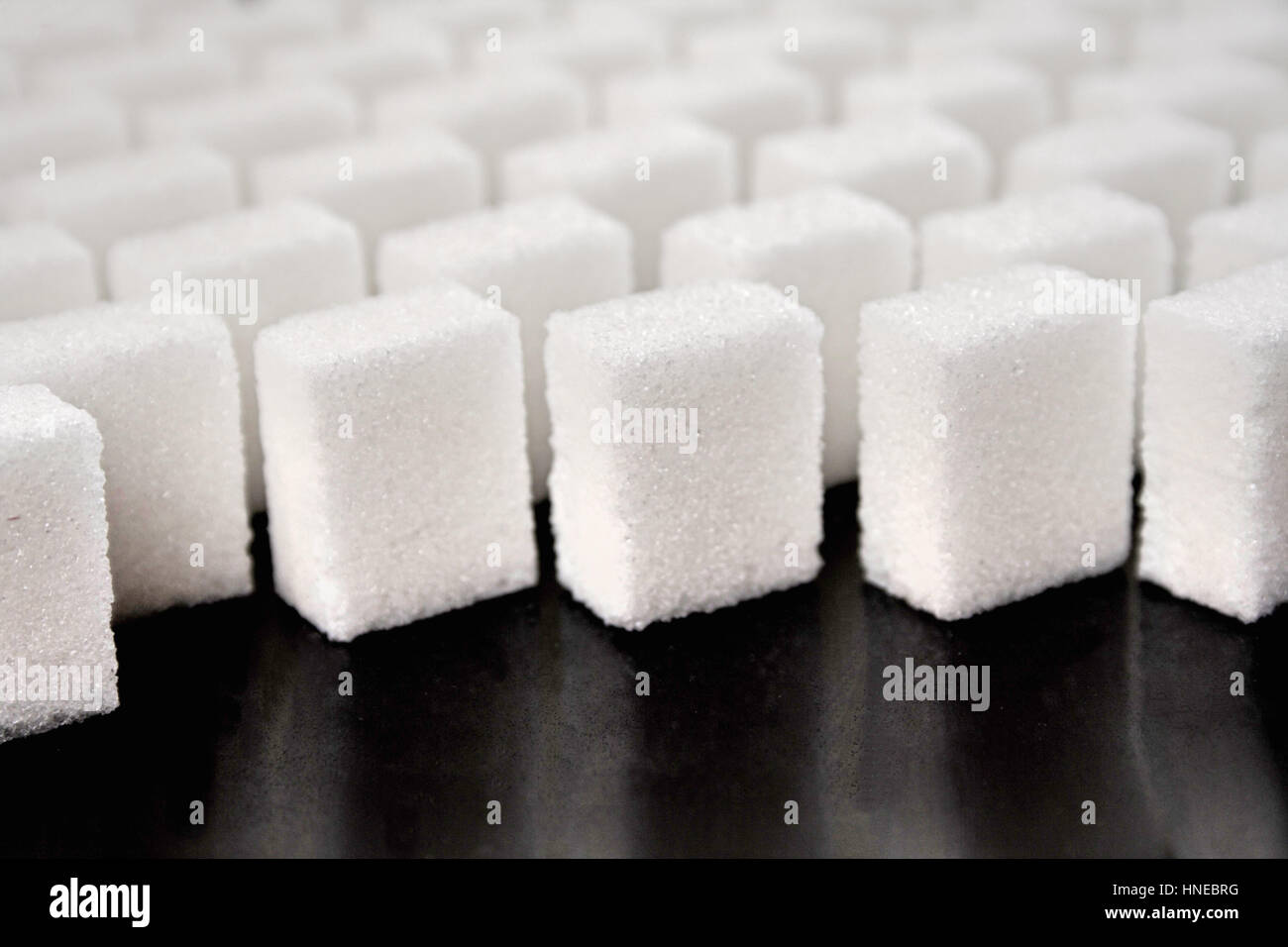 Lump white sugar hi-res stock photography and images - Alamy