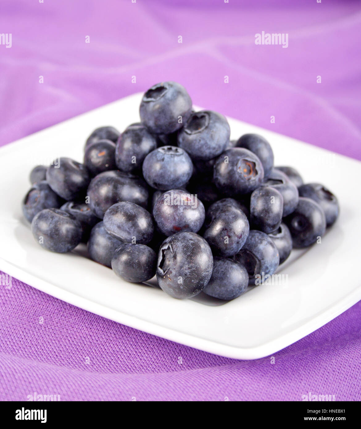 Blueberries Cut Out Stock Photos & Blueberries Cut Out Stock Images - Alamy
