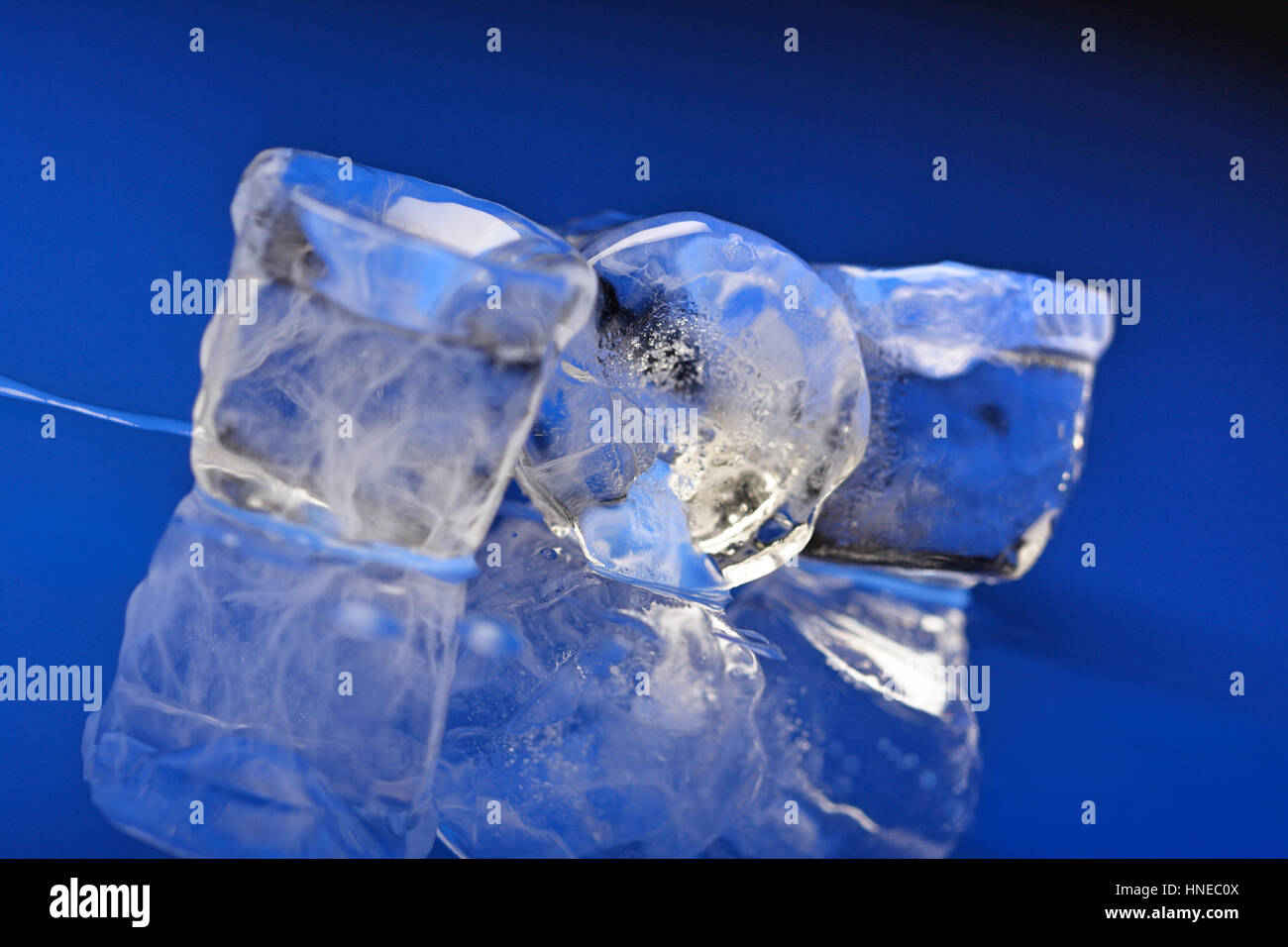 Ice cube block hi-res stock photography and images - Alamy
