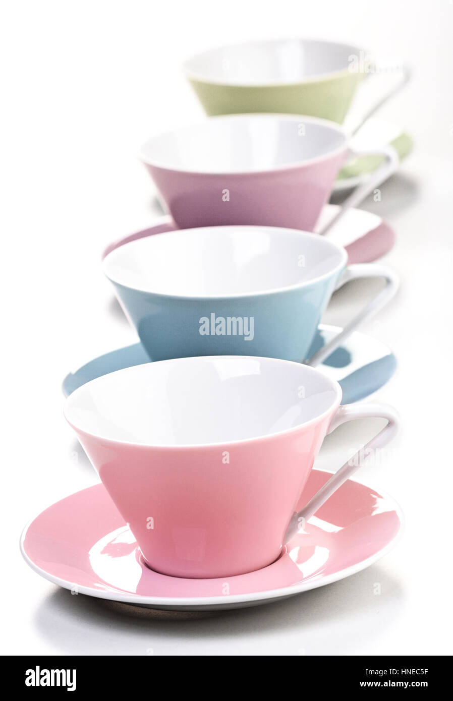Cups in a row hi-res stock photography and images - Alamy