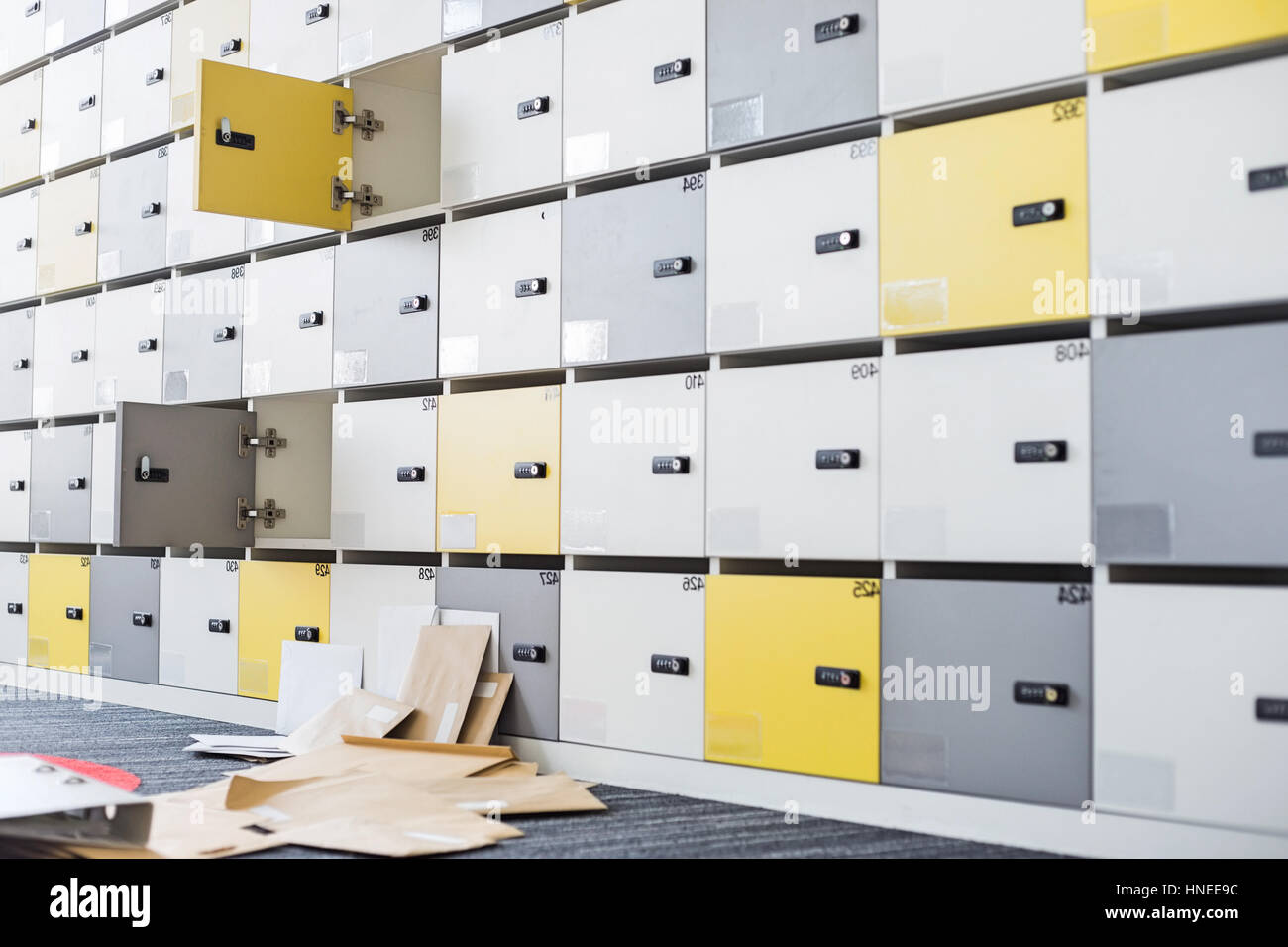 Files fallen hi-res stock photography and images - Alamy