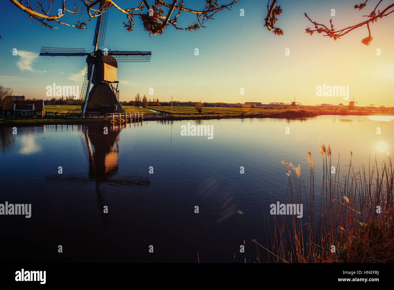 Traditional dutch windmills from channel hi-res stock photography and ...