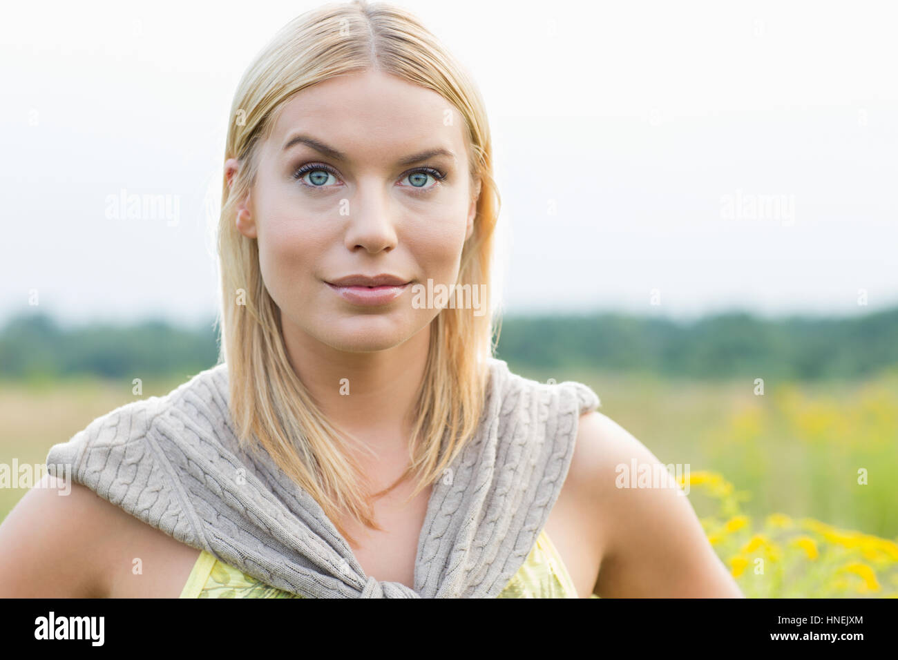 Portrait in front blond hi-res stock photography and images - Alamy