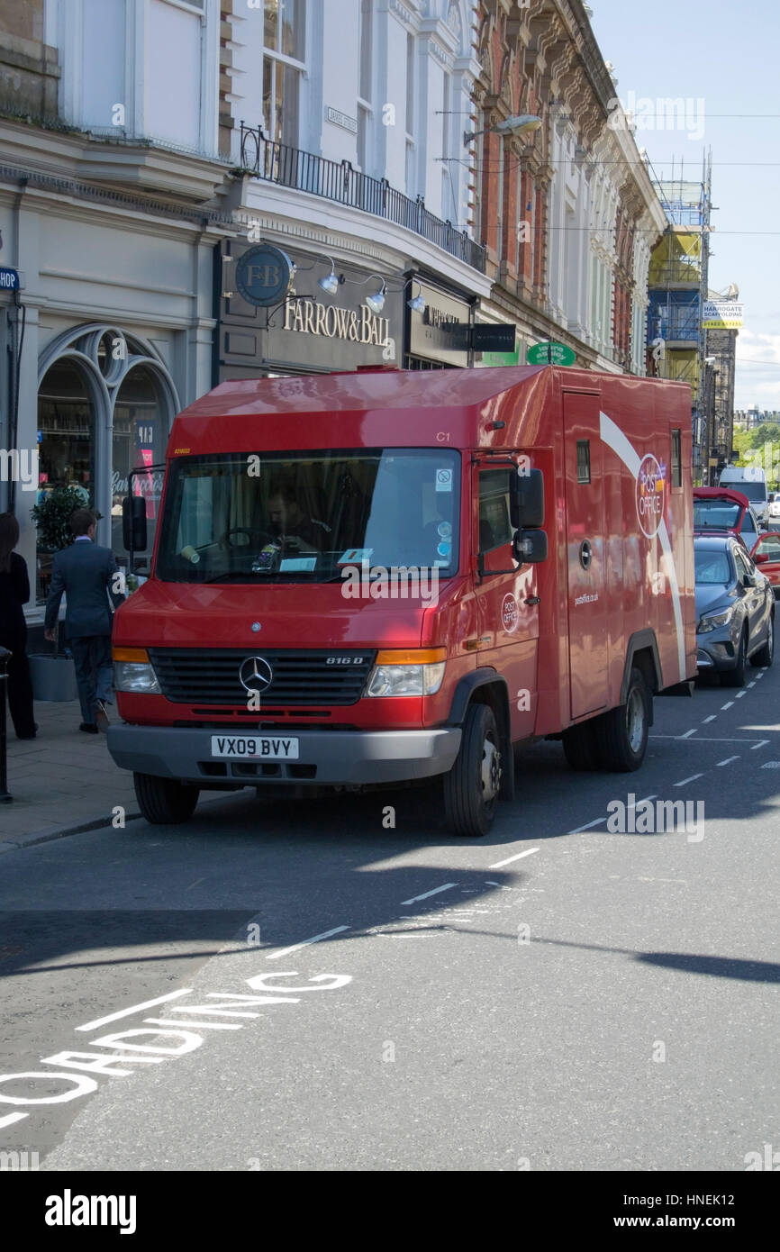 Cash in transit hi-res stock photography and images - Alamy