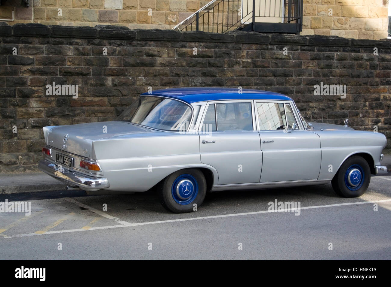 Vintage blue mercedes benz hi-res stock photography and images - Alamy