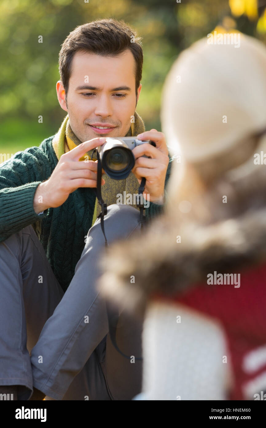Man photographing woman hi-res stock photography and images - Alamy