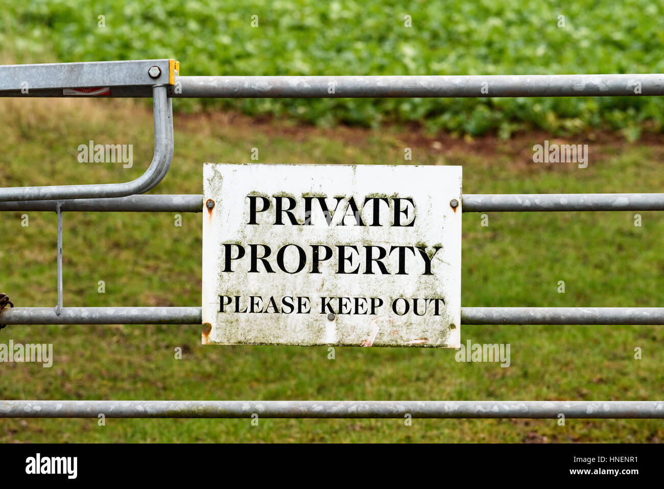 No entry farm gate sign hi-res stock photography and images - Alamy