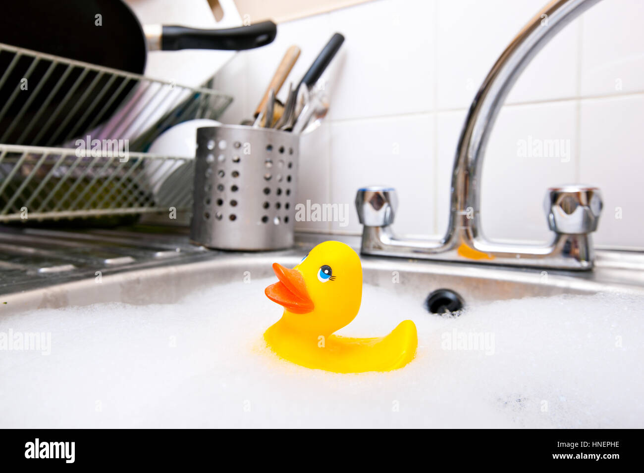 Pots in sink hi-res stock photography and images - Alamy