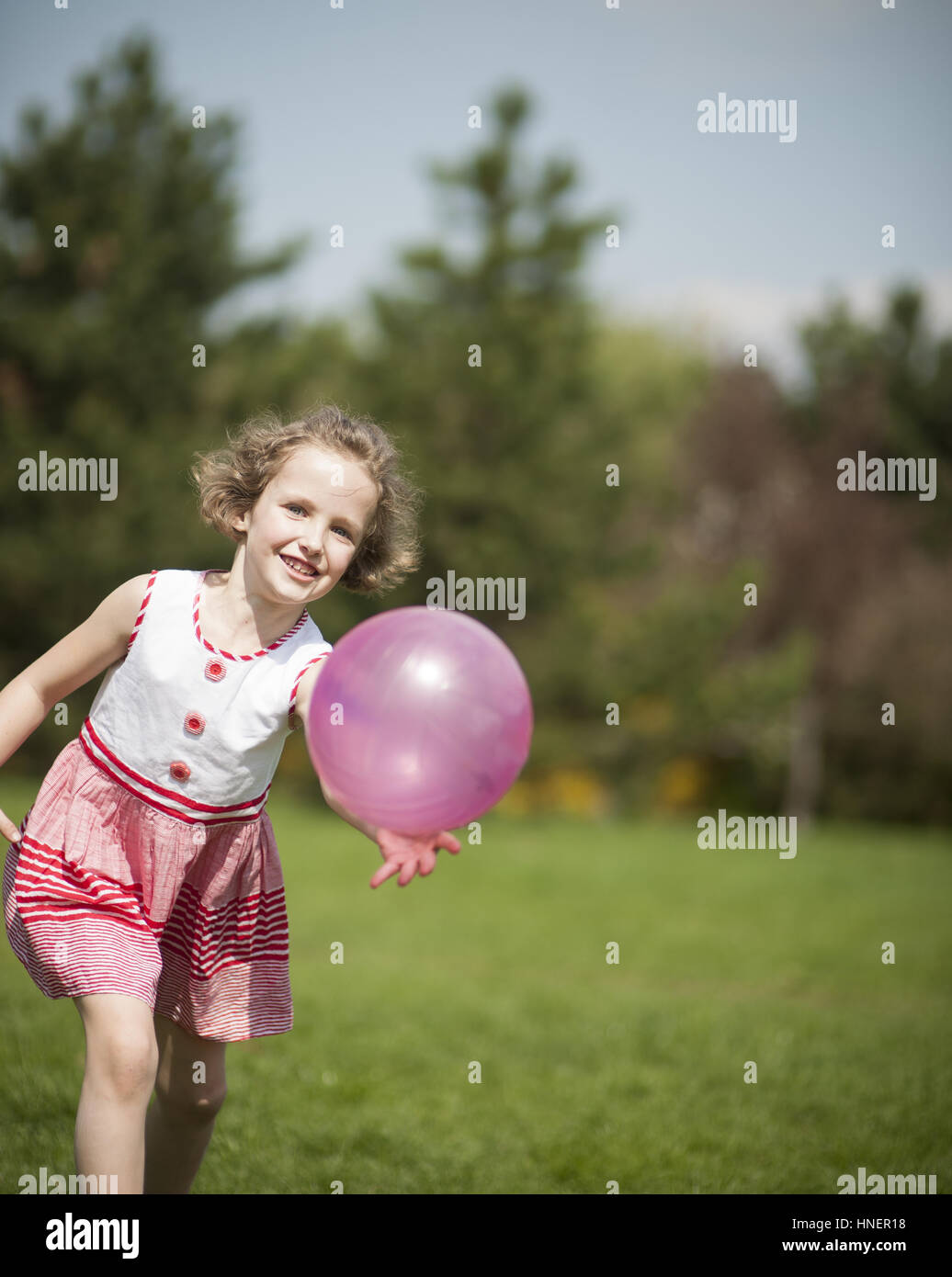 Playing in park child hi-res stock photography and images - Alamy
