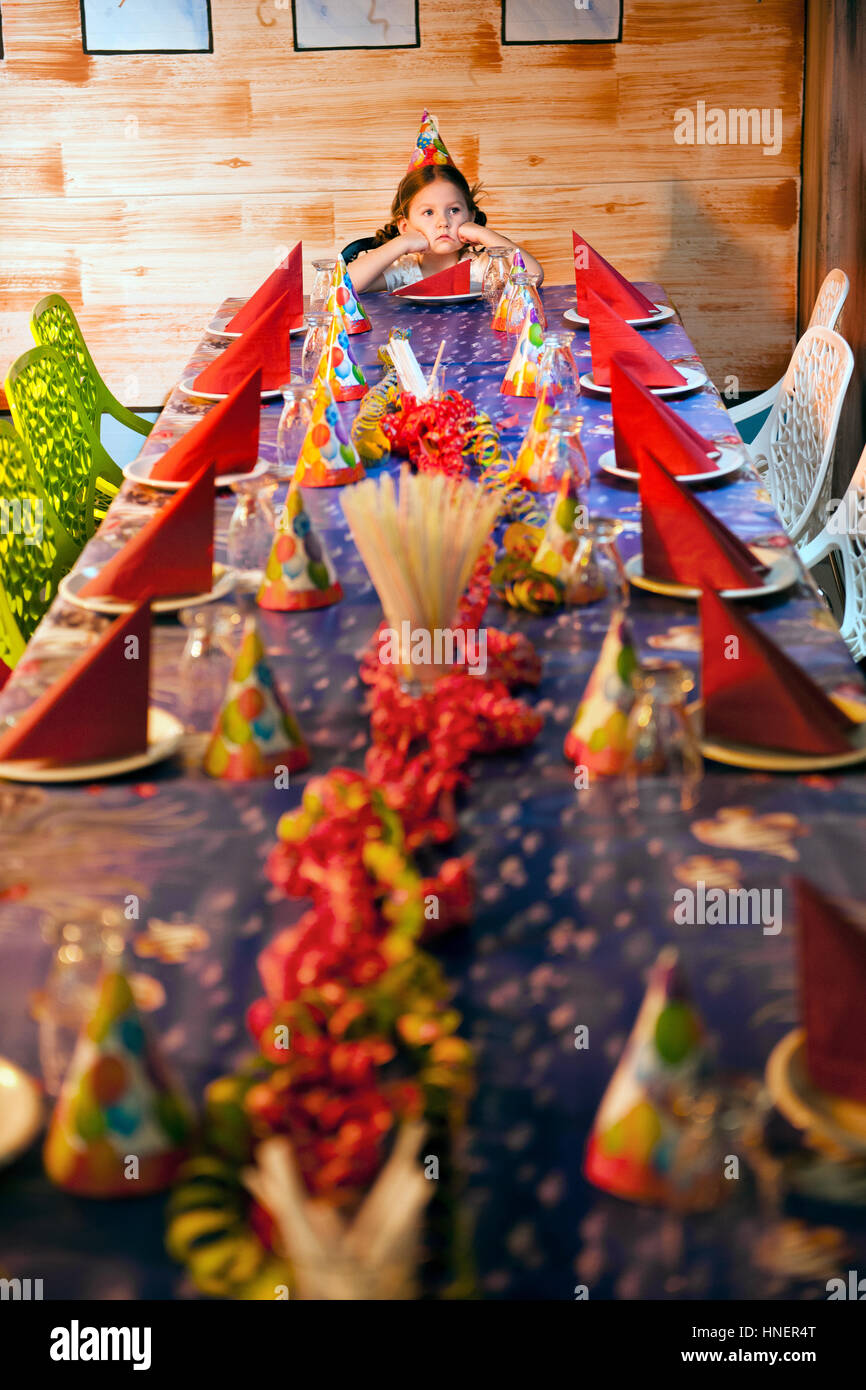 Empty set hi-res stock photography and images - Alamy