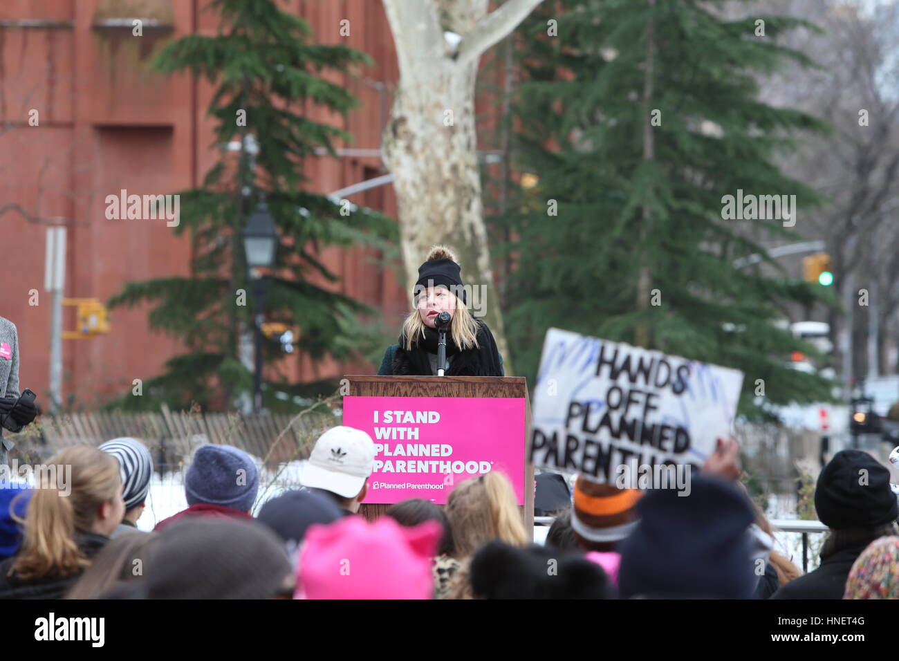 Continue funding hi-res stock photography and images - Alamy