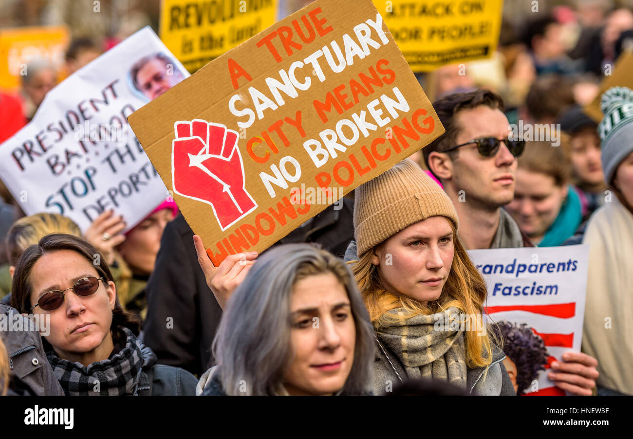 Undocumented people hi-res stock photography and images - Alamy