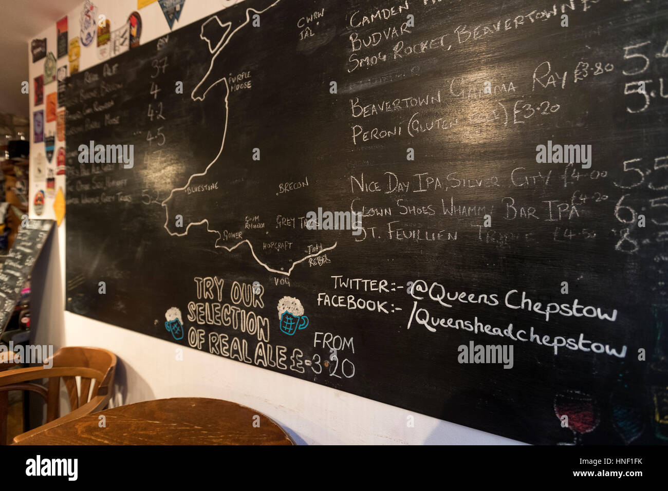 Queens Head micro pub interior. Chepstow, Wales Stock Photo - Alamy