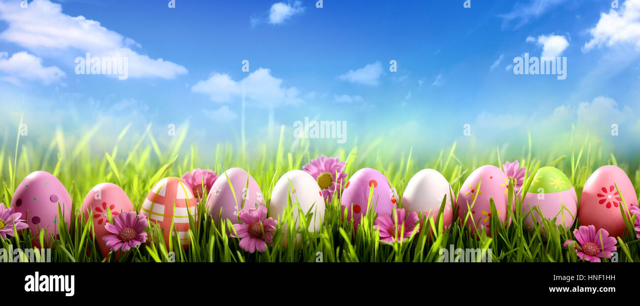 Easter eggs hidden in grass hi-res stock photography and images - Alamy