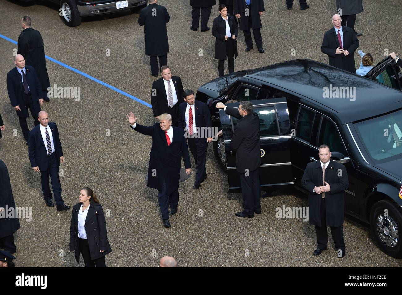 Secret service limousine hi-res stock photography and images - Alamy
