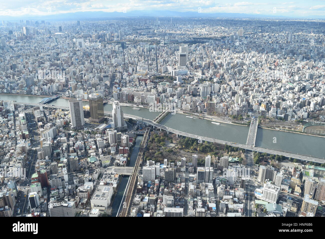 Tokyo city skyline hi-res stock photography and images - Alamy