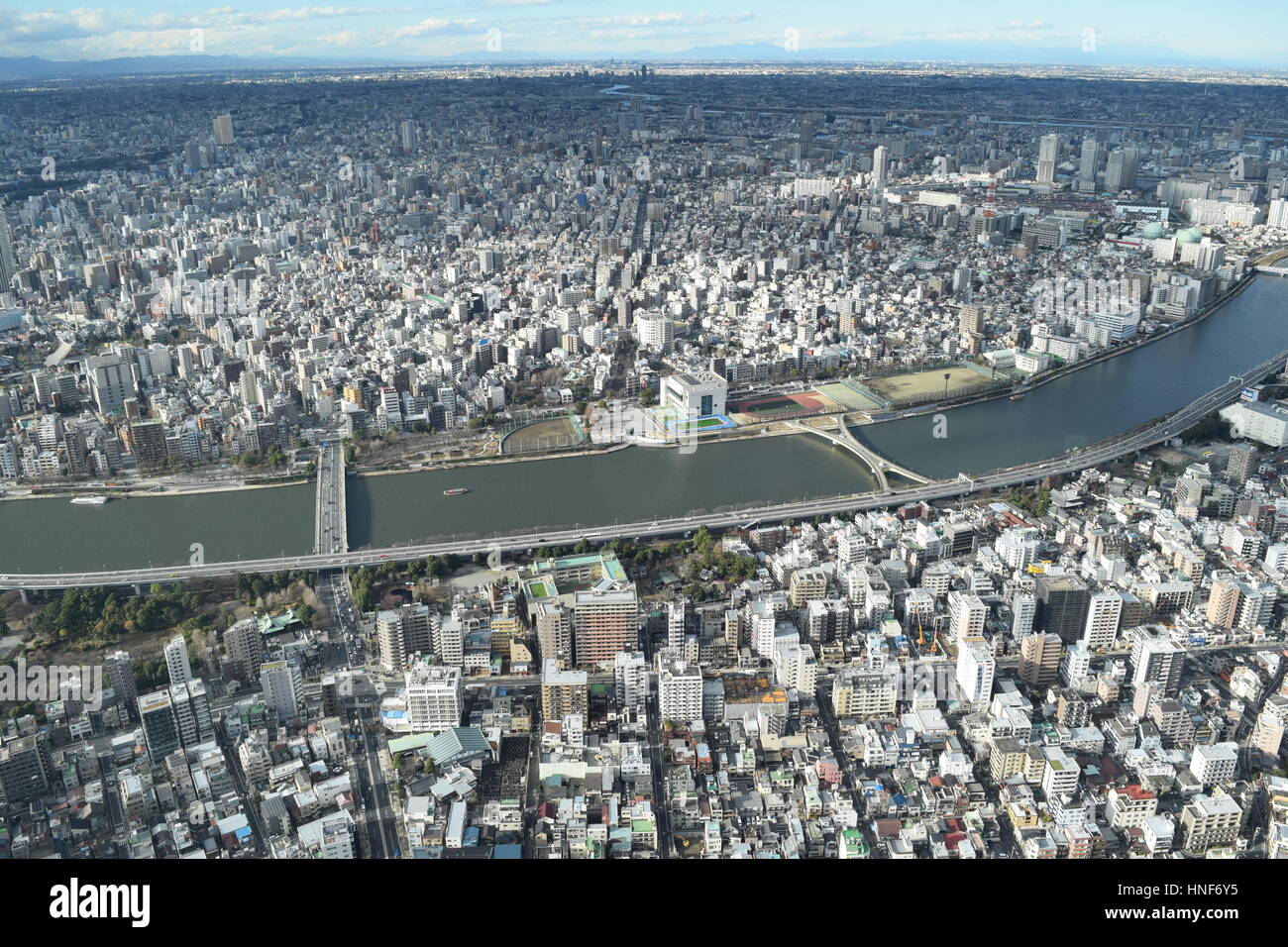 Tokyo city skyline hi-res stock photography and images - Alamy