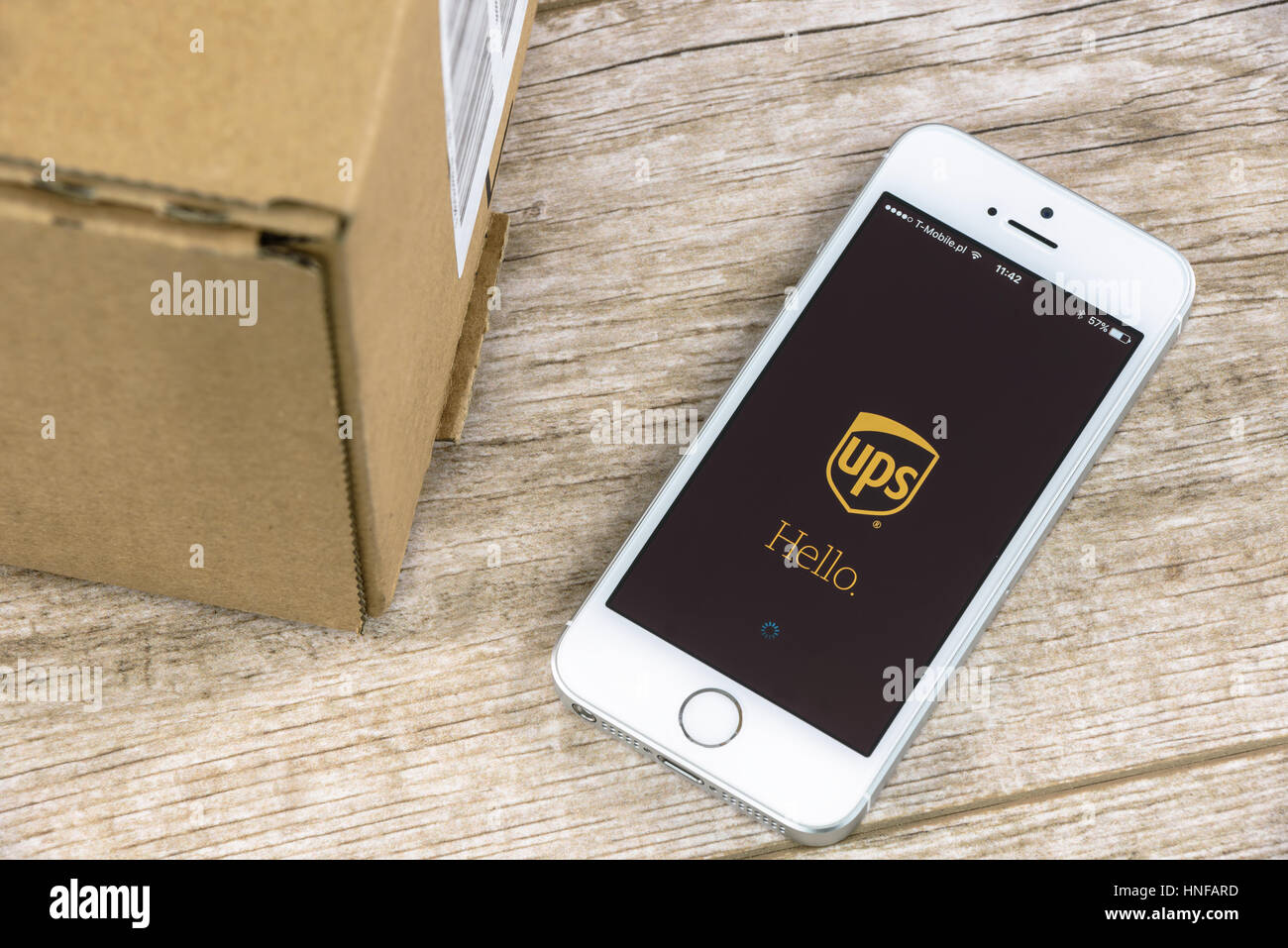 Shipment tracking ups hi-res stock photography and images - Alamy