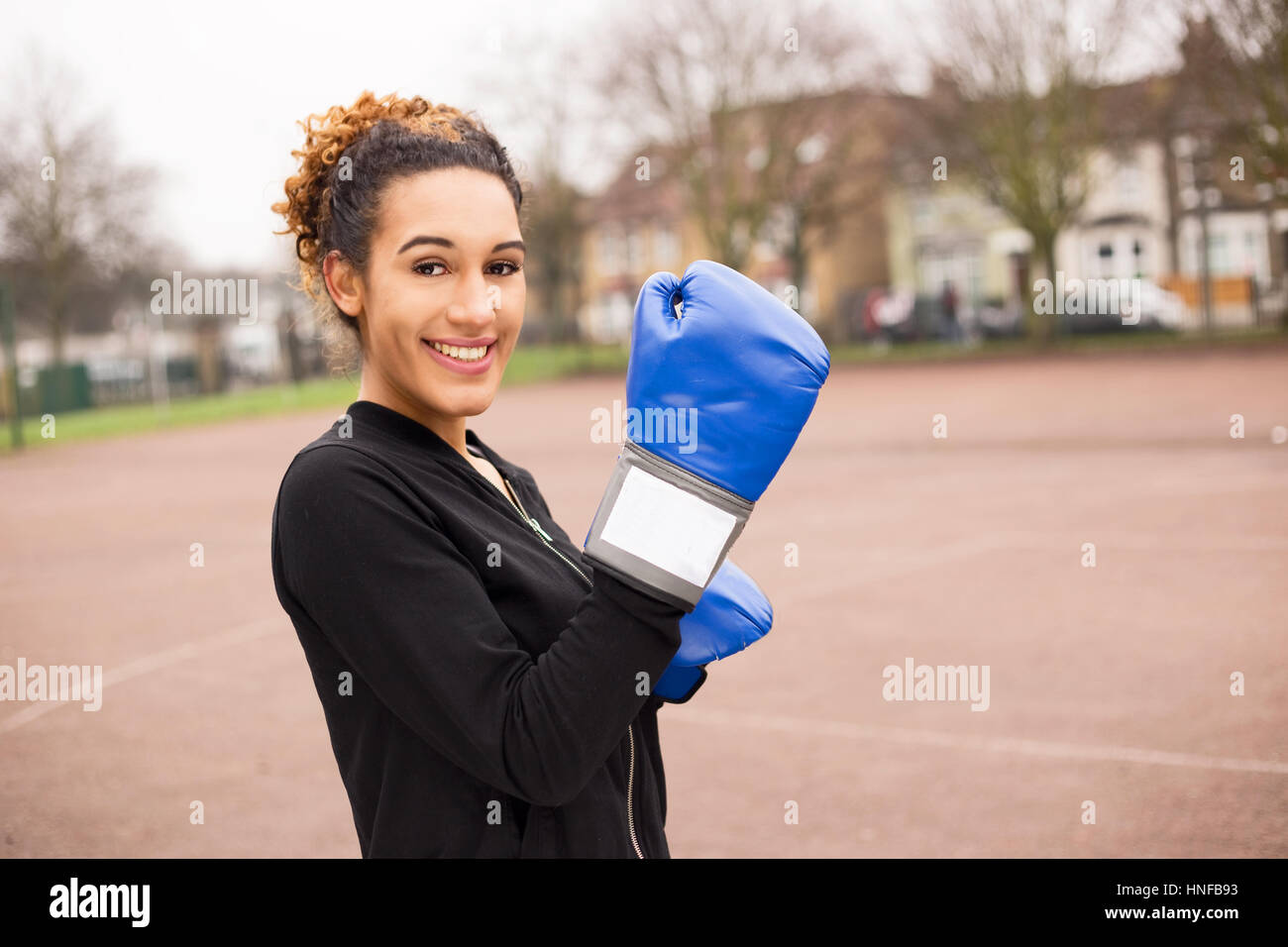 Boxing class hi-res stock photography and images - Alamy