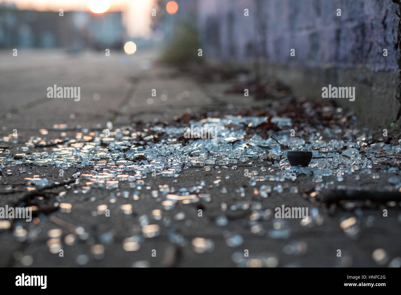 Shattered glass hi-res stock photography and images - Alamy
