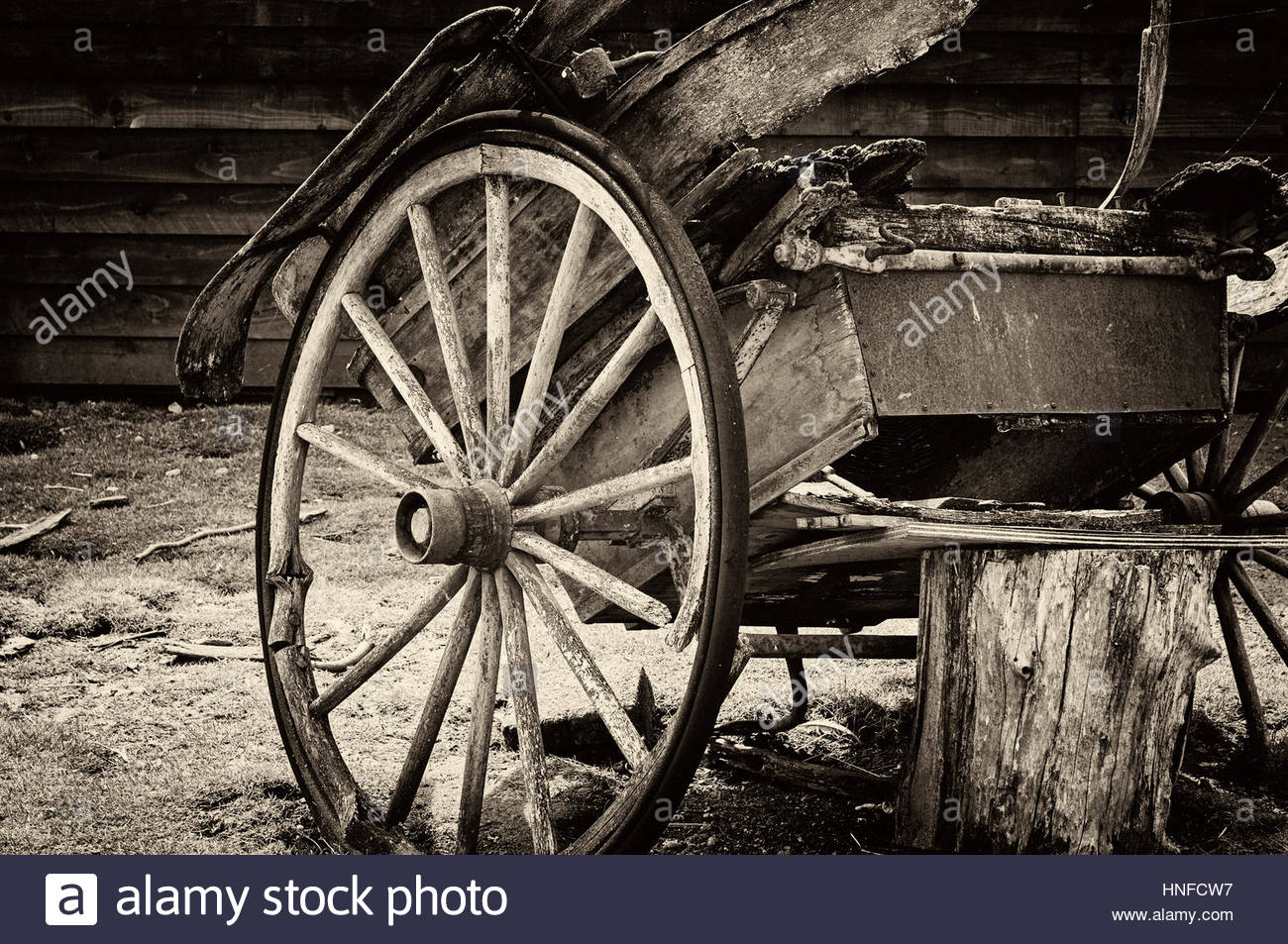 Broken Wagon Wheel High Resolution Stock Photography and Images - Alamy