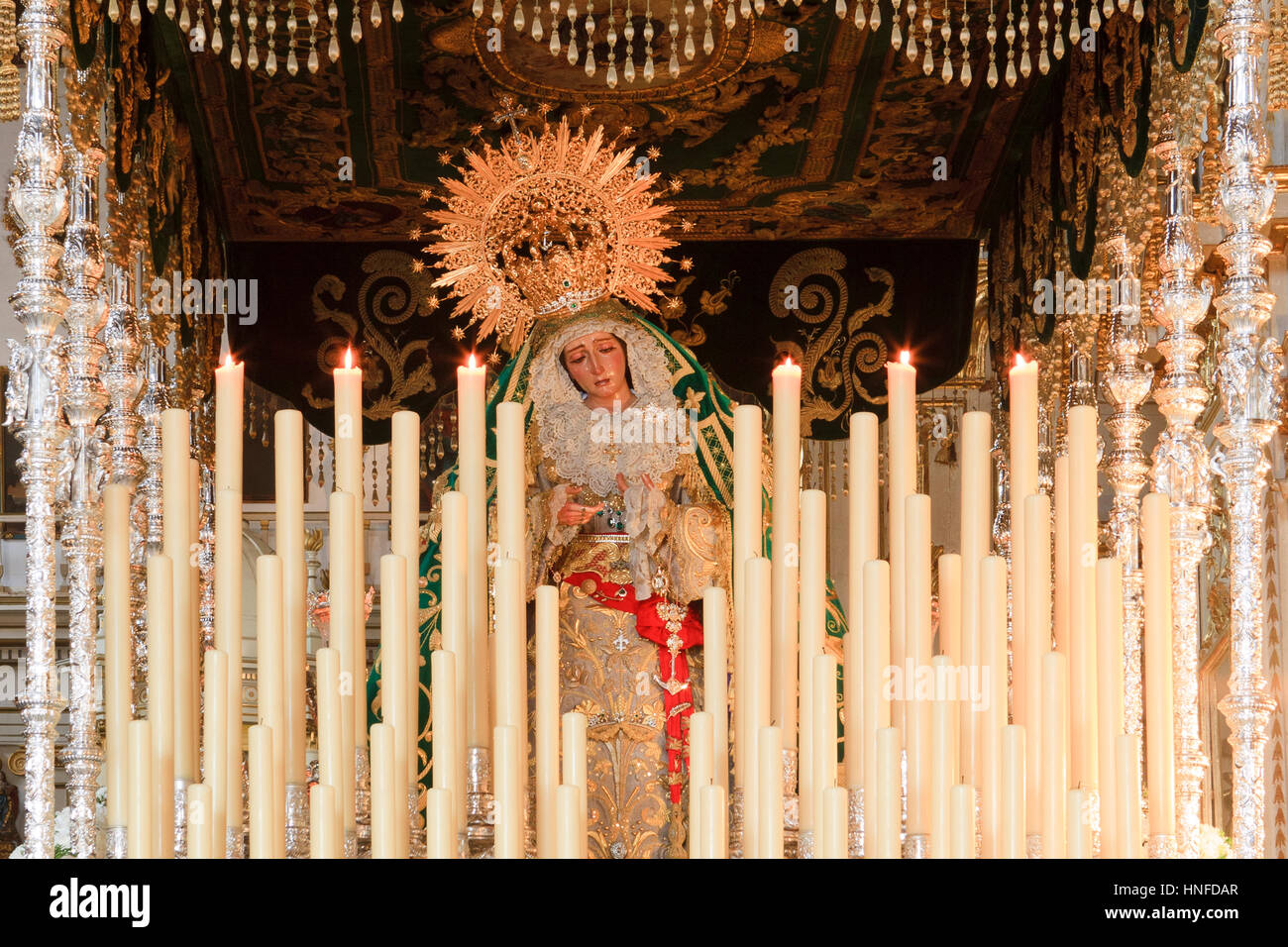 Float virgin mary santa holy hi-res stock photography and images - Alamy