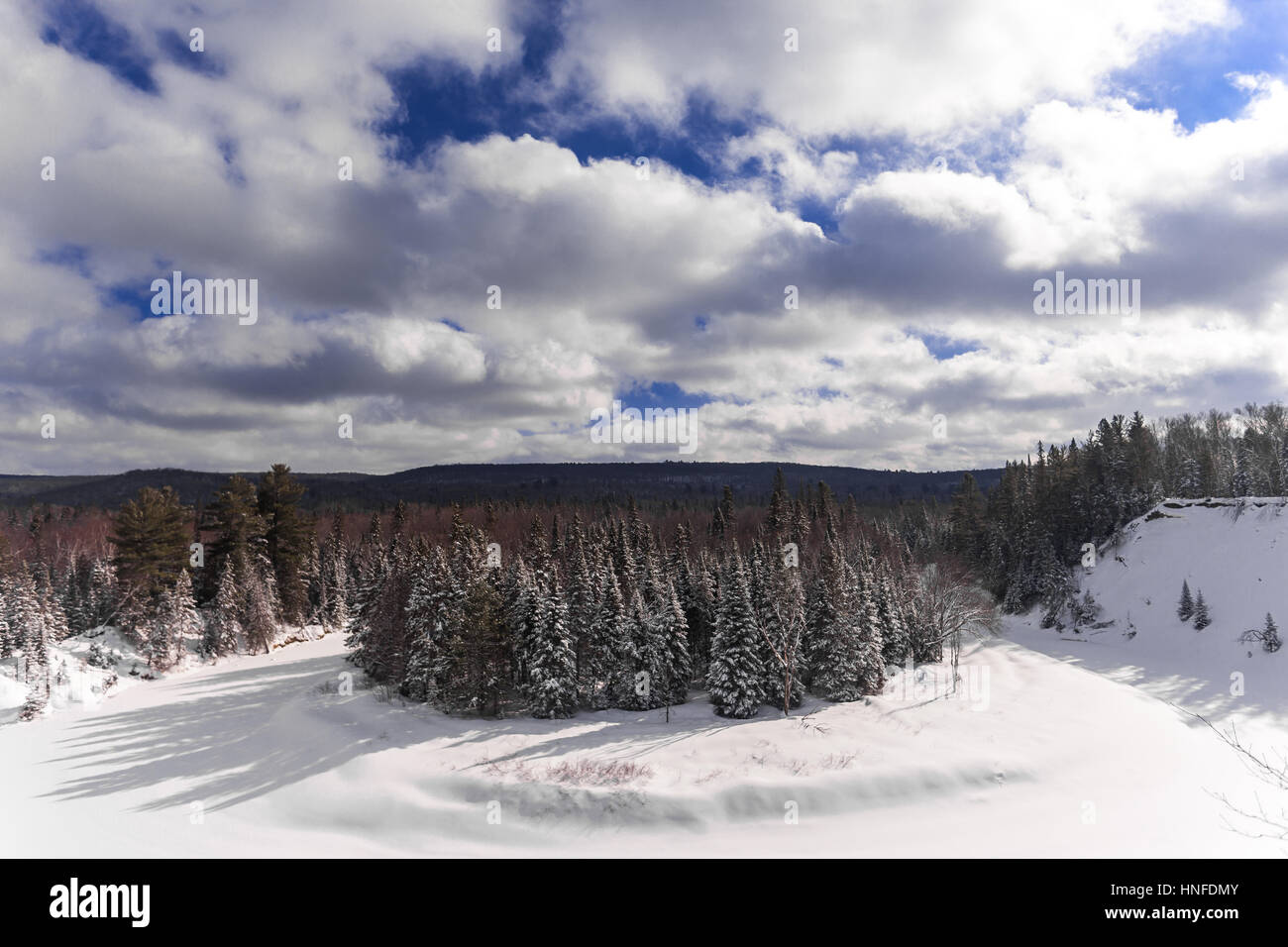 The snow tipped landscape inside Arrowhead Provincial Park overlooking ...