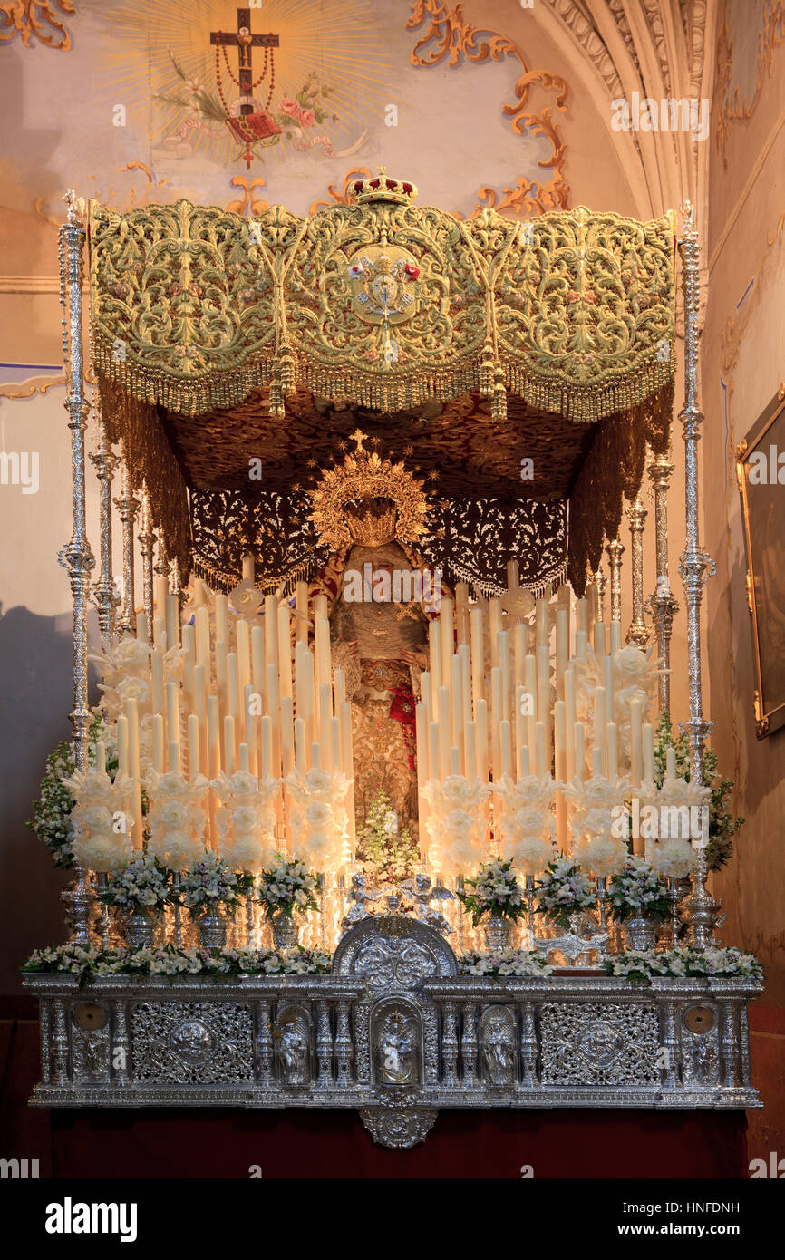 Float virgin mary santa holy hi-res stock photography and images - Alamy