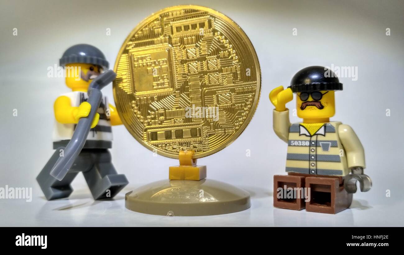 Robbery running loot hi-res stock photography and images - Alamy