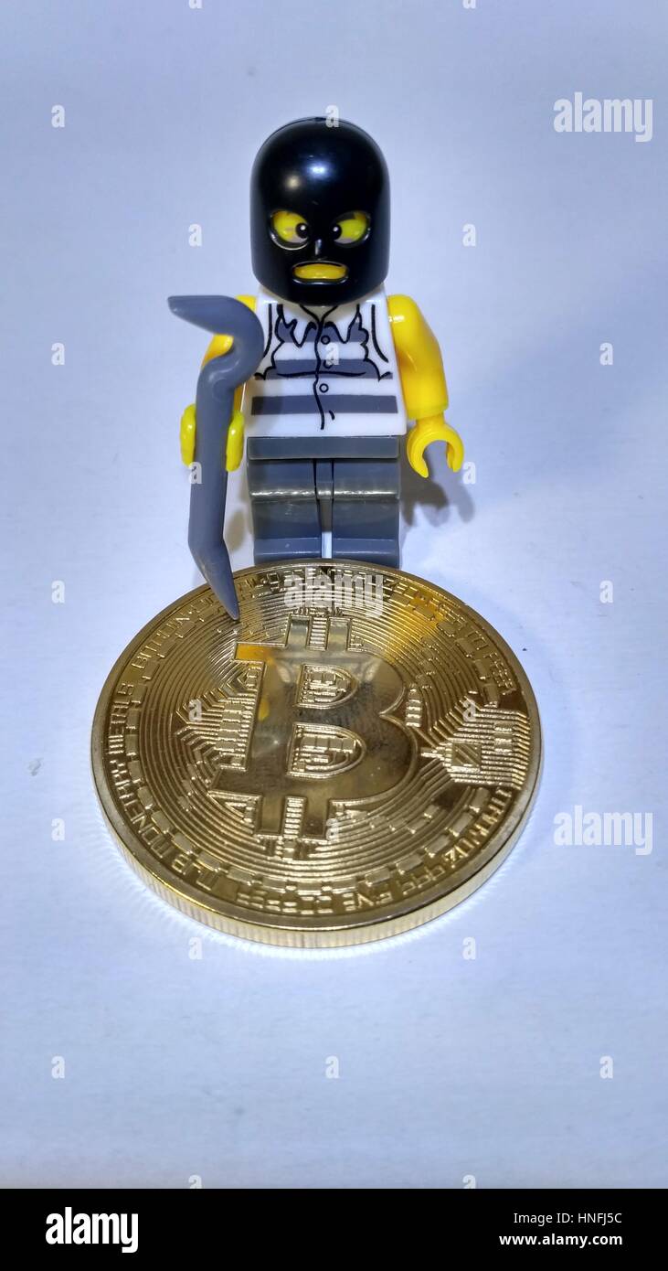 Robbery running loot hi-res stock photography and images - Alamy
