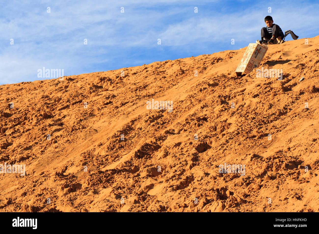 Sand cardboard hi-res stock photography and images - Alamy