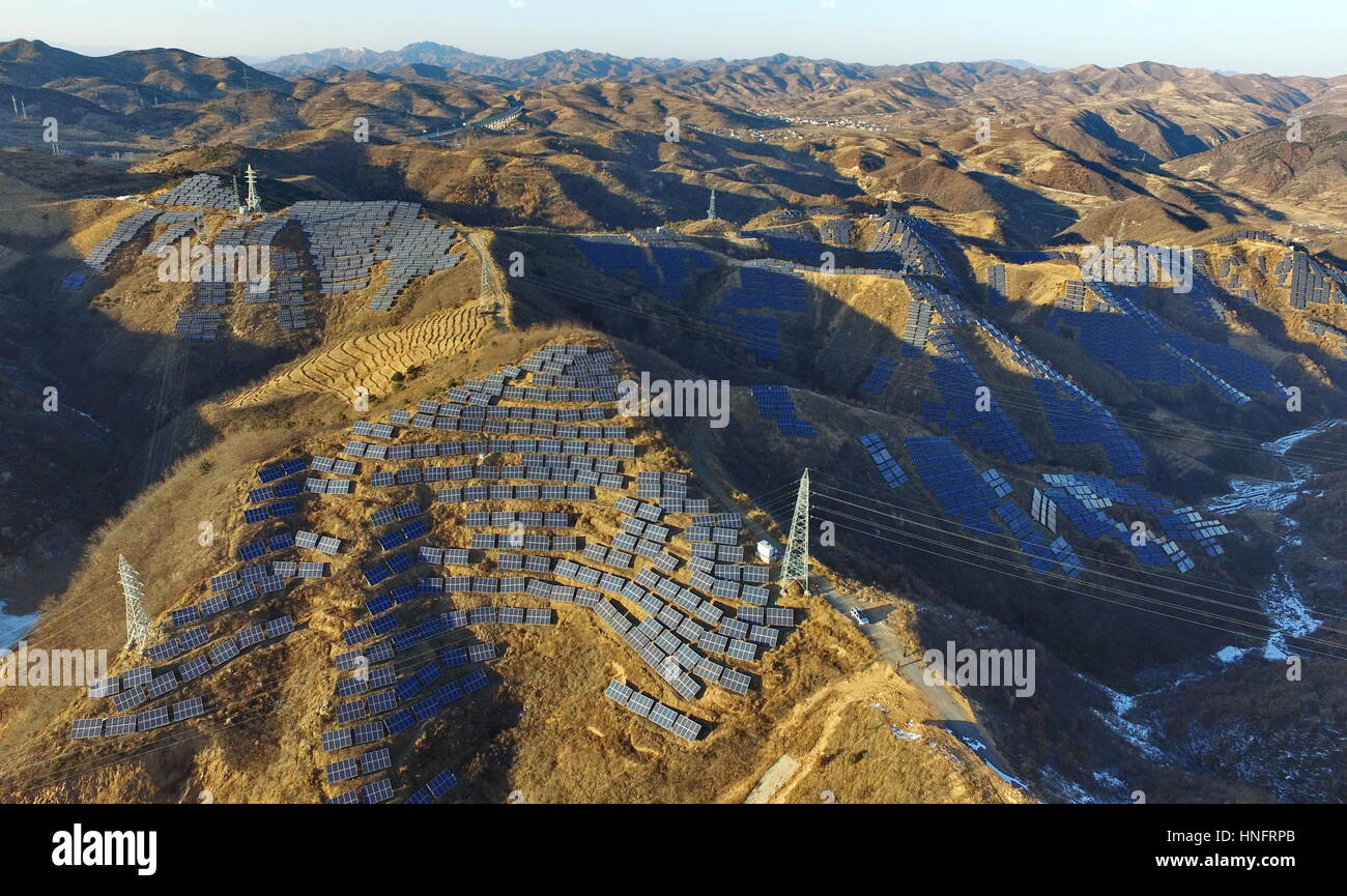 China solar power station hi-res stock photography and images - Alamy