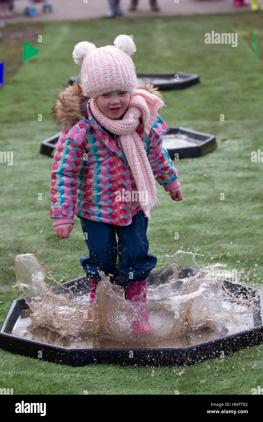 World puddle jumping championships hi-res stock photography and images ...